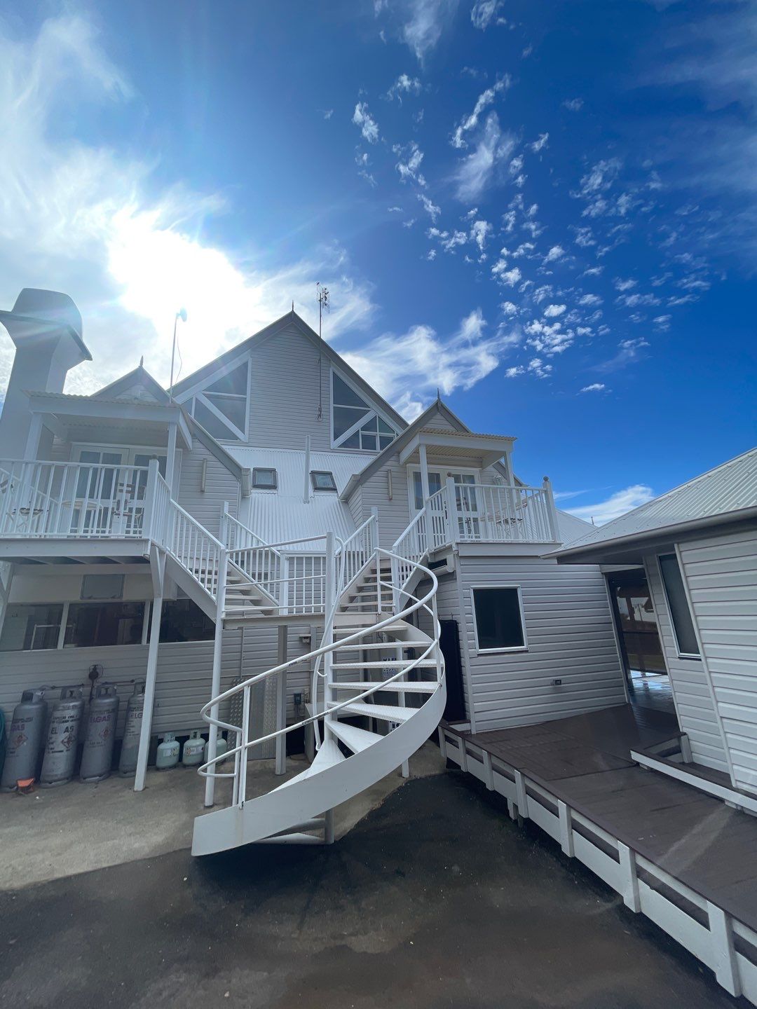 Top Signs Your Home Has A Drainage Problem | Water Attack