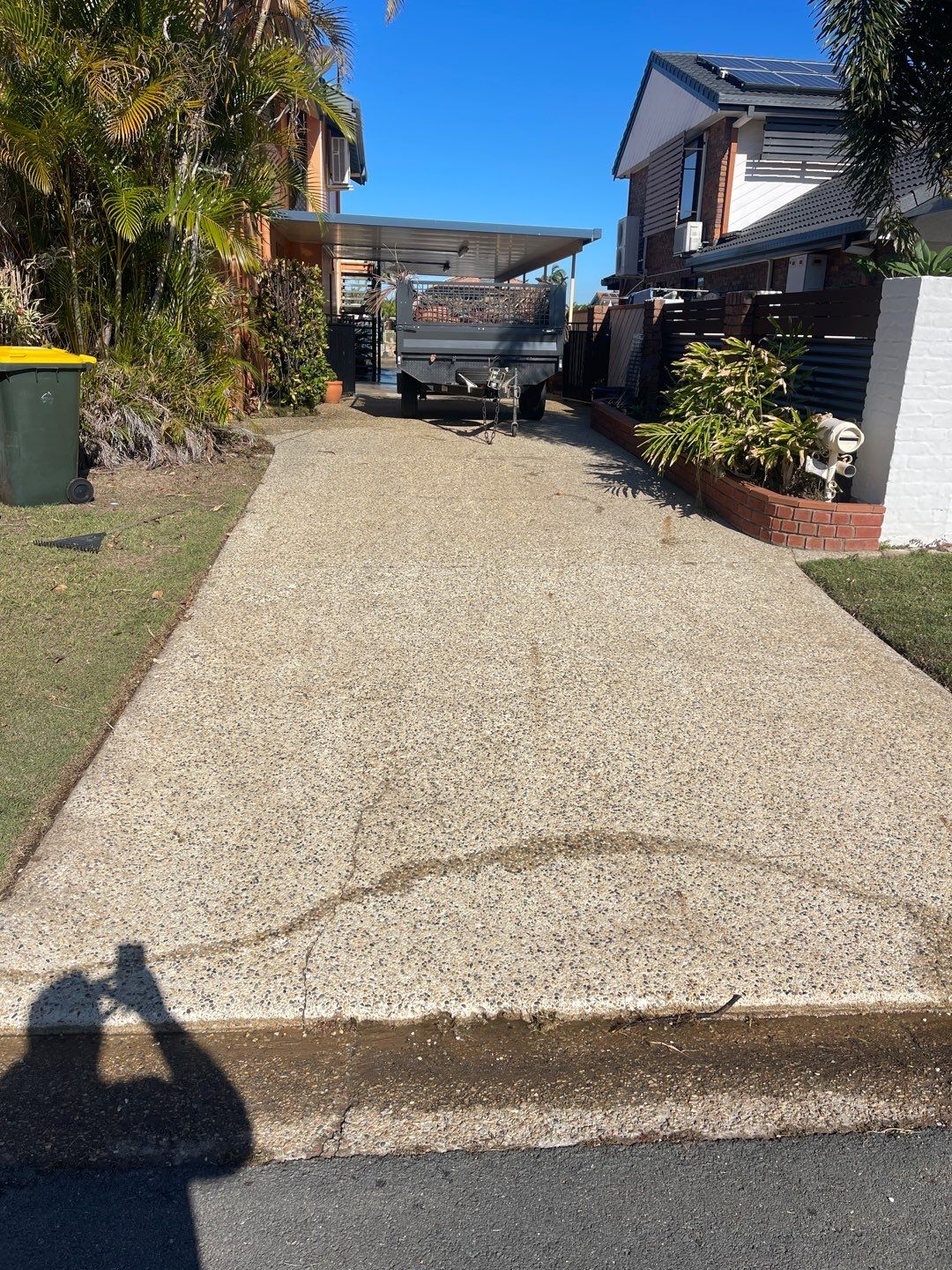 Driveway Sealer: DIY vs Pro Sealing Pros & Cons | Water Attack